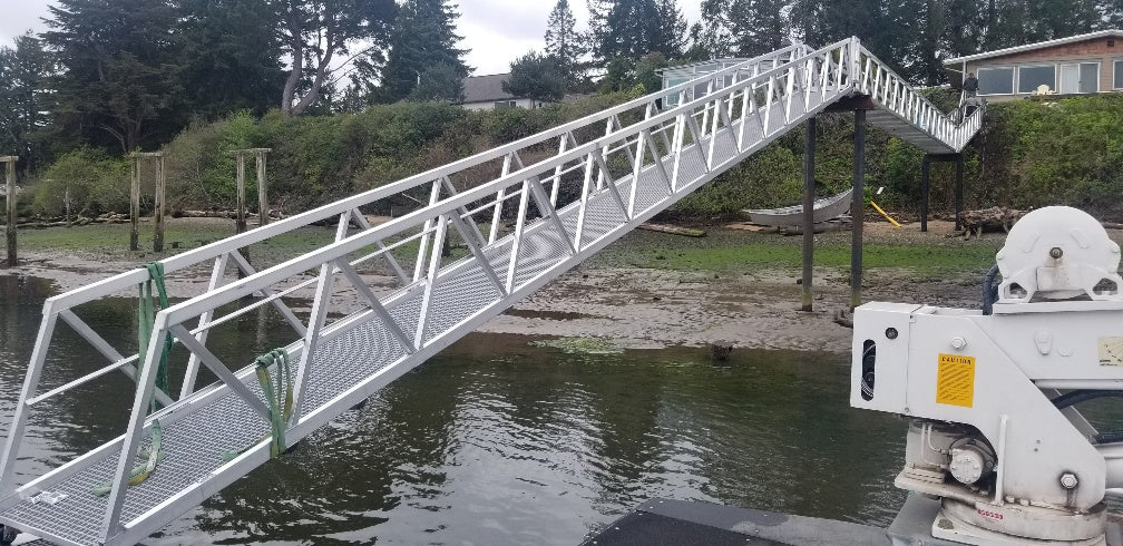 Fibergate Decking – NW Marine Supply